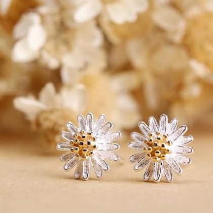 925 Silver Daisy Ear Stud Ear Nail Earring Jewelry on Luulla
