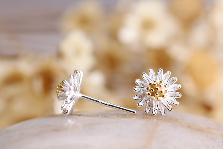 925 Silver Daisy Ear Stud Ear Nail Earring Jewelry on Luulla